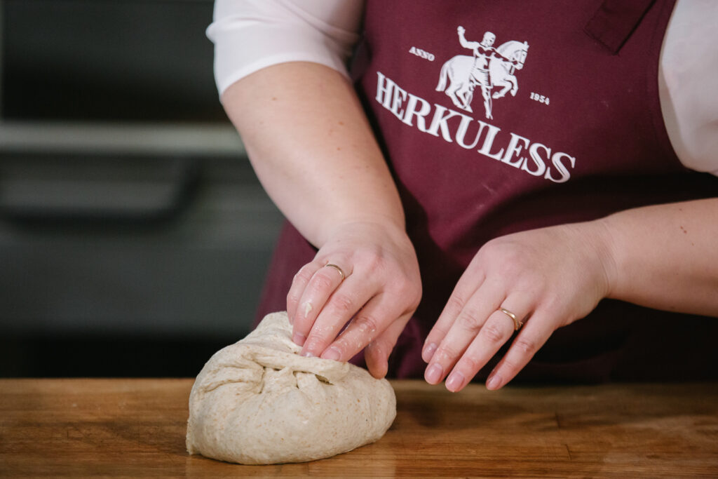 Dabīgā ierauga maize — Rīgas Dzirnavnieks